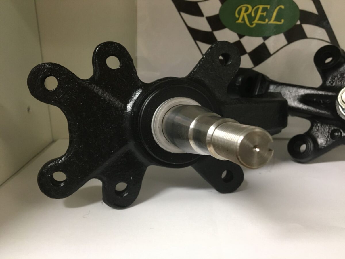 Hub carrier with heavy duty stub axle – pair – Retro Engineering