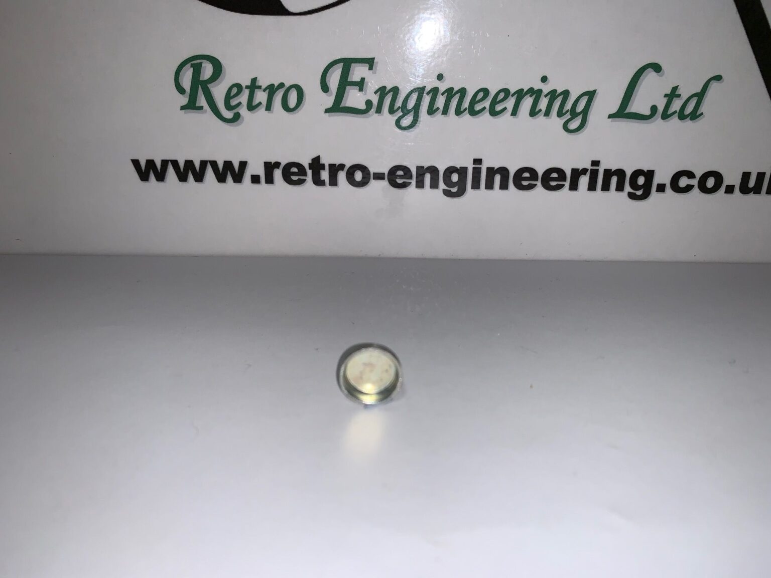 Selector shaft detent spring blanking plug – Retro Engineering