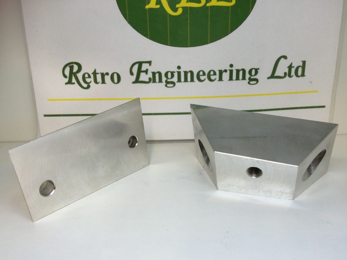 Solid subframe mount set – Retro Engineering