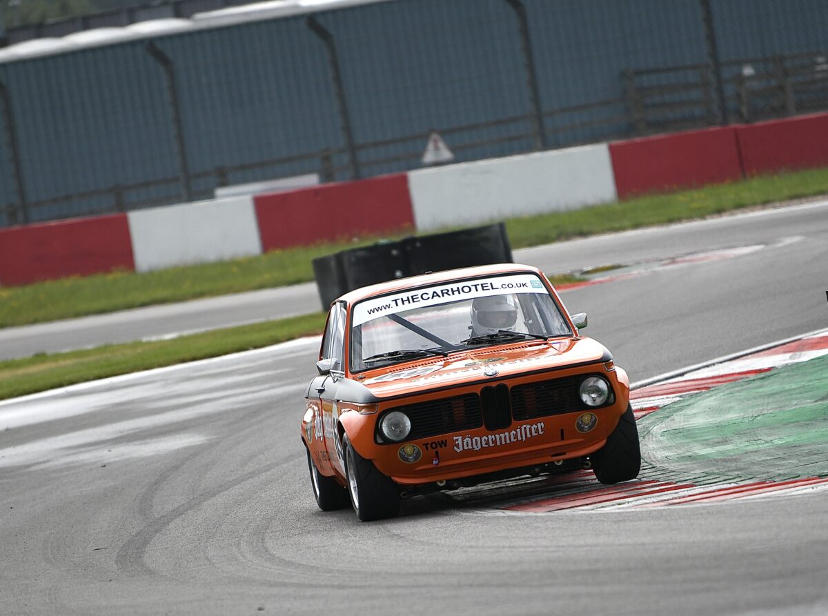 Full fibre glass LHD dash – Retro Engineering